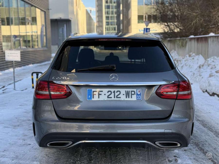 Grey Mercedes-Benz c-220 2019 in Vilnius, with an engine capacity of 1.95 L and mileage of 210 thousand km for 16500 €, photo 4 on AUTOMOTO.COM.LV