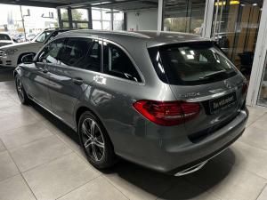 Pelēks Mercedes-Benz c-220 2020 Kauņa, ar dzinēja tilpumu 2.00 L un nobraukumu 80 tūkst. km par 32628 €, foto 3 vietnē AUTOMOTO.COM.LV
