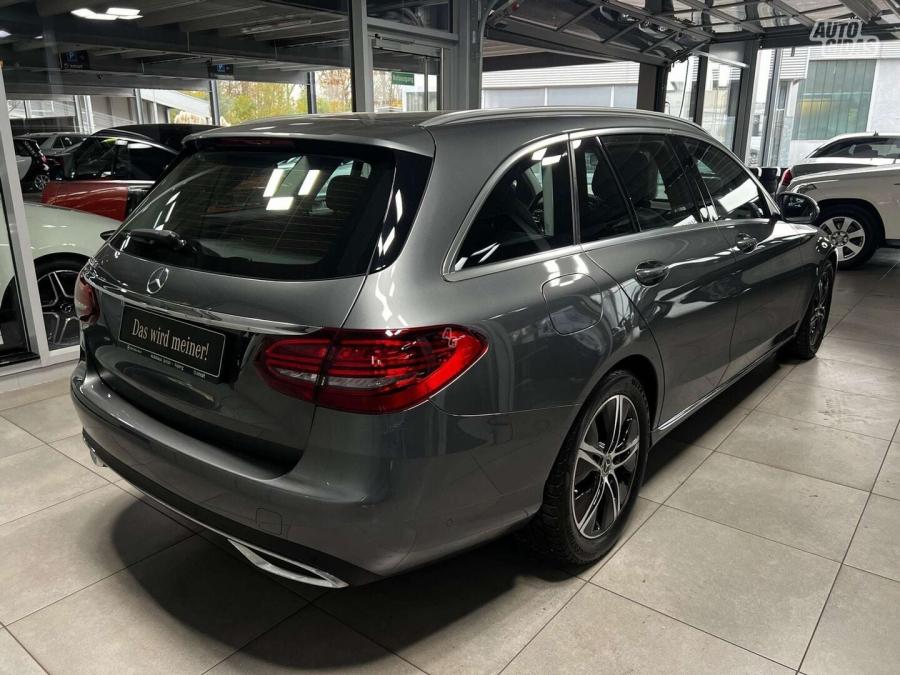 Pelēks Mercedes-Benz c-220 2020 Kauņa, ar dzinēja tilpumu 2.00 L un nobraukumu 80 tūkst. km par 32628 €, foto 5 vietnē AUTOMOTO.COM.LV