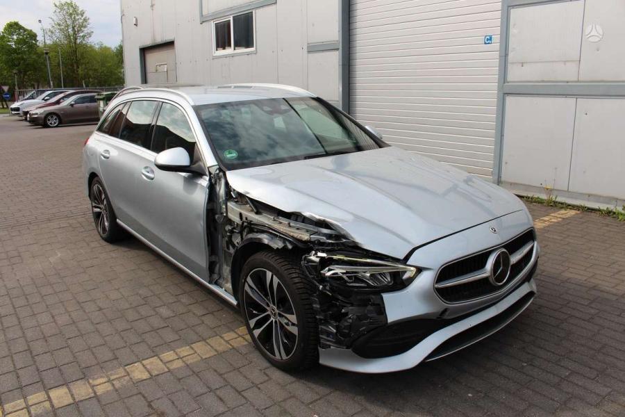 Grey Mercedes-Benz c-220 2021 in Klaipeda, with an engine capacity of 2.00 L and mileage of 165 thousand km for 16000 €, photo 9 on AUTOMOTO.COM.LV