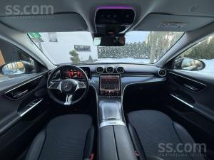 Pelēks Mercedes-Benz c-220 2022 Tallina, ar dzinēja tilpumu 2.00 L un nobraukumu 195 tūkst. km par 20999 €, foto 3 vietnē AUTOMOTO.COM.LV