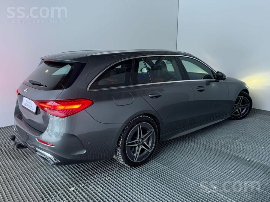 Grey Mercedes-Benz c-220 2022 in Riga, with an engine capacity of 2.00 L and mileage of 102 thousand km for 34900 €, photo 3 on AUTOMOTO.COM.LV