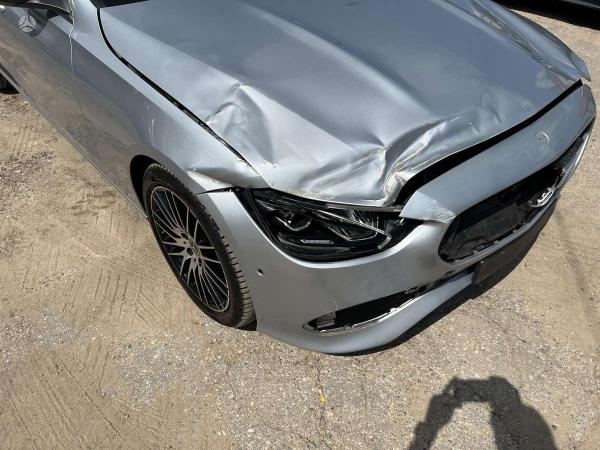 Pelēks Mercedes-Benz c-220 2023 Kauņa, ar dzinēja tilpumu 1.99 L un nobraukumu 117 tūkst. km par 17400 €, foto 6 vietnē AUTOMOTO.COM.LV
