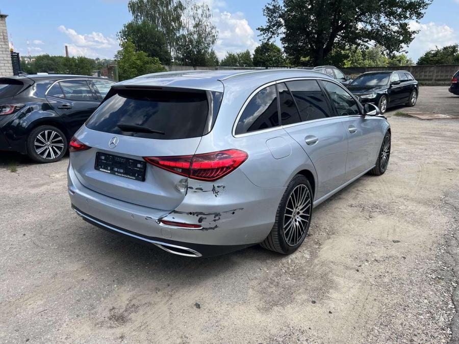 Pelēks Mercedes-Benz c-220 2023 Kauņa, ar dzinēja tilpumu 1.99 L un nobraukumu 117 tūkst. km par 17400 €, foto 4 vietnē AUTOMOTO.COM.LV