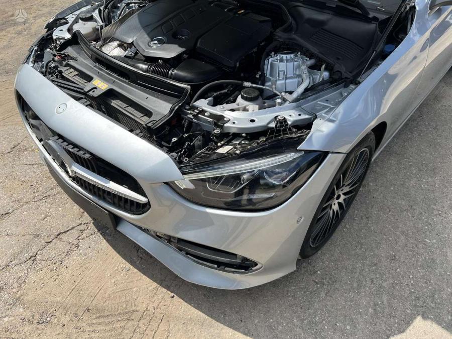 Pelēks Mercedes-Benz c-220 2023 Kauņa, ar dzinēja tilpumu 1.99 L un nobraukumu 117 tūkst. km par 17400 €, foto 9 vietnē AUTOMOTO.COM.LV