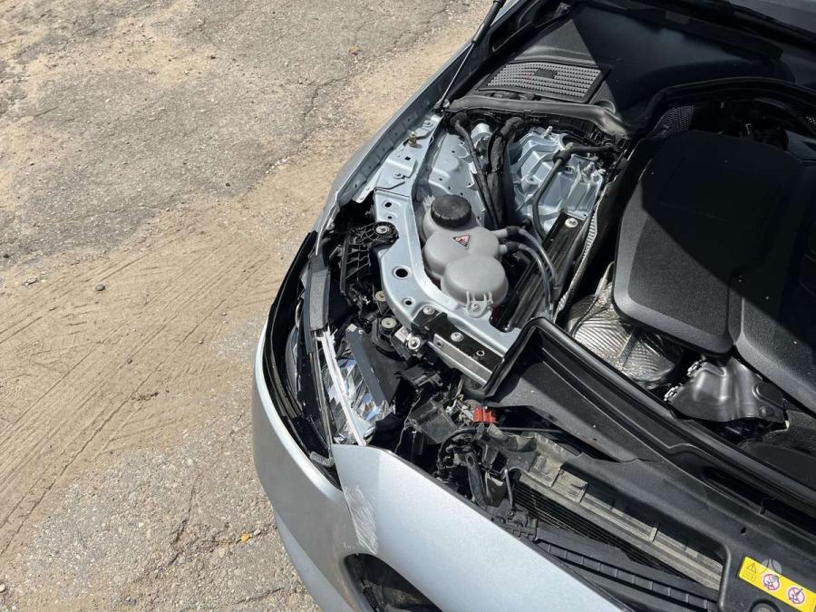 Pelēks Mercedes-Benz c-220 2023 Kauņa, ar dzinēja tilpumu 1.99 L un nobraukumu 117 tūkst. km par 17400 €, foto 12 vietnē AUTOMOTO.COM.LV