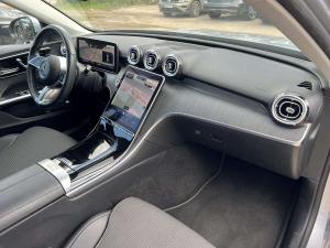 Pelēks Mercedes-Benz c-220 2023 Kauņa, ar dzinēja tilpumu 1.99 L un nobraukumu 117 tūkst. km par 17400 €, foto 17 vietnē AUTOMOTO.COM.LV