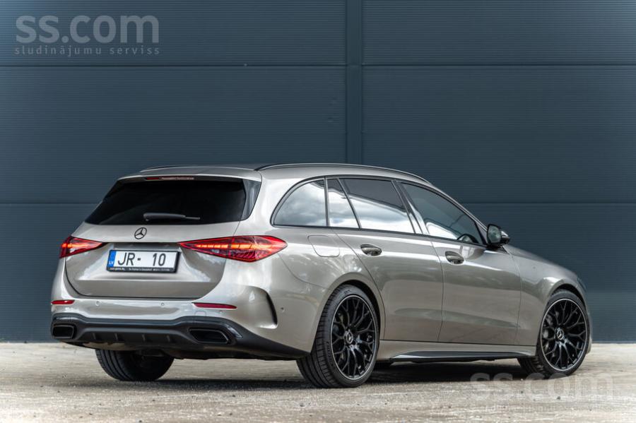 Grey Mercedes-Benz c-220 2023 in Riga, with an engine capacity of 2.00 L and mileage of 205 thousand km for 27500 €, photo 5 on AUTOMOTO.COM.LV