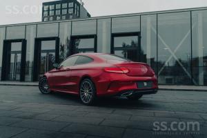 Red Mercedes-Benz c-220 2017 in Riga, with an engine capacity of 2.20 L and mileage of 84 thousand km for 24500 €, photo 2 on AUTOMOTO.COM.LV