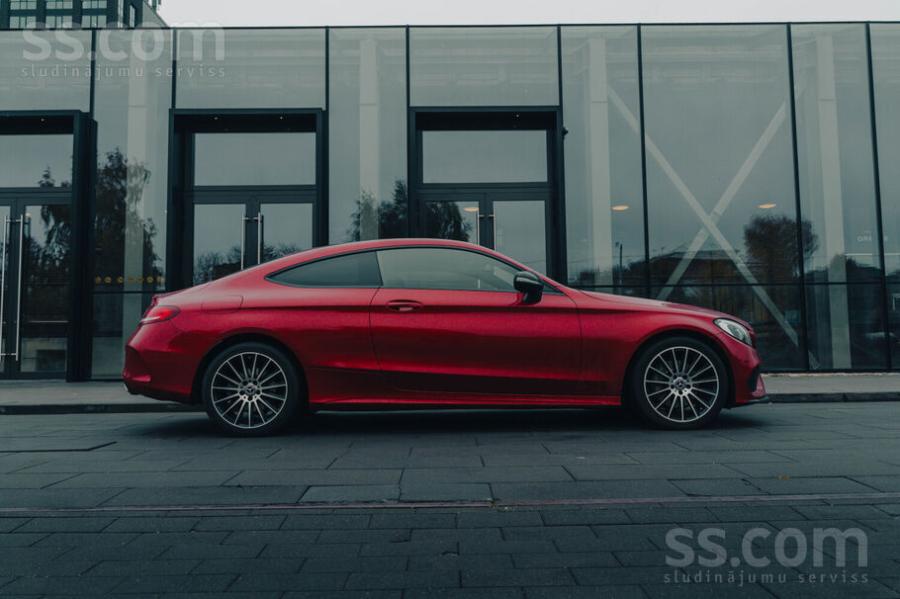 Red Mercedes-Benz c-220 2017 in Riga, with an engine capacity of 2.20 L and mileage of 84 thousand km for 24500 €, photo 4 on AUTOMOTO.COM.LV