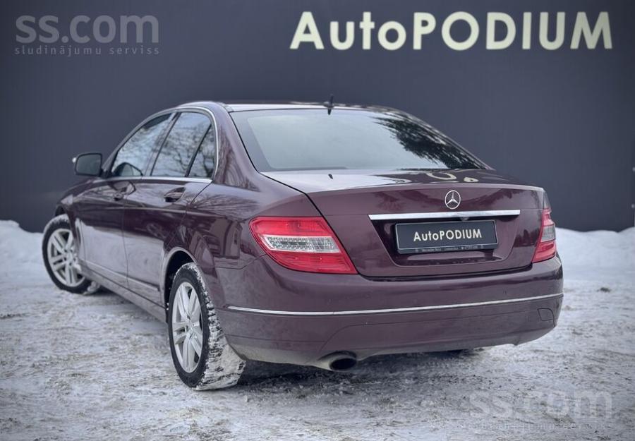 Red Mercedes-Benz c-220 2007 in Riga, with an engine capacity of 2.20 L and mileage of 391 thousand km for 5350 €, photo 3 on AUTOMOTO.COM.LV