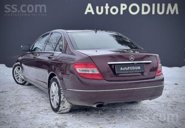 Sarkans Mercedes-Benz c-220 2007 Rīga, ar dzinēja tilpumu 2.20 L un nobraukumu 391 tūkst. km par 5350 €, foto 3 vietnē AUTOMOTO.COM.LV
