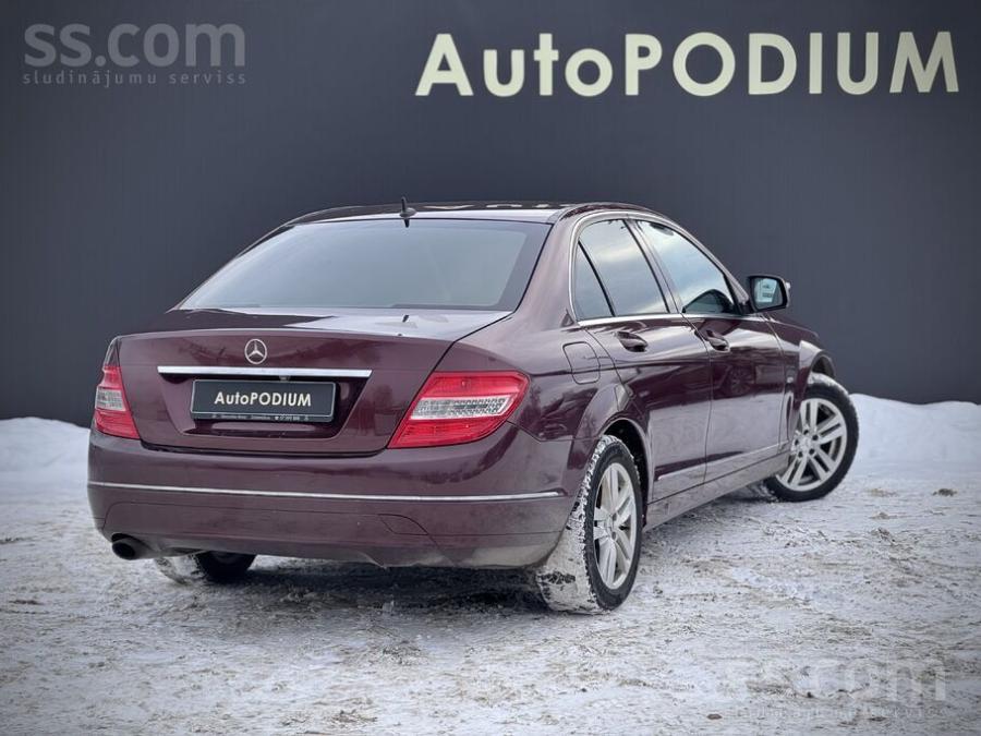 Red Mercedes-Benz c-220 2007 in Riga, with an engine capacity of 2.20 L and mileage of 391 thousand km for 4990 €, photo 6 on AUTOMOTO.COM.LV