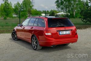 Red Mercedes-Benz c-220 2013 in Riga, with an engine capacity of 2.20 L and mileage of 0 thousand km for 13400 €, photo 4 on AUTOMOTO.COM.LV