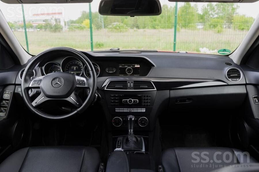 Red Mercedes-Benz c-220 2013 in Riga, with an engine capacity of 2.20 L and mileage of 0 thousand km for 13400 €, photo 10 on AUTOMOTO.COM.LV