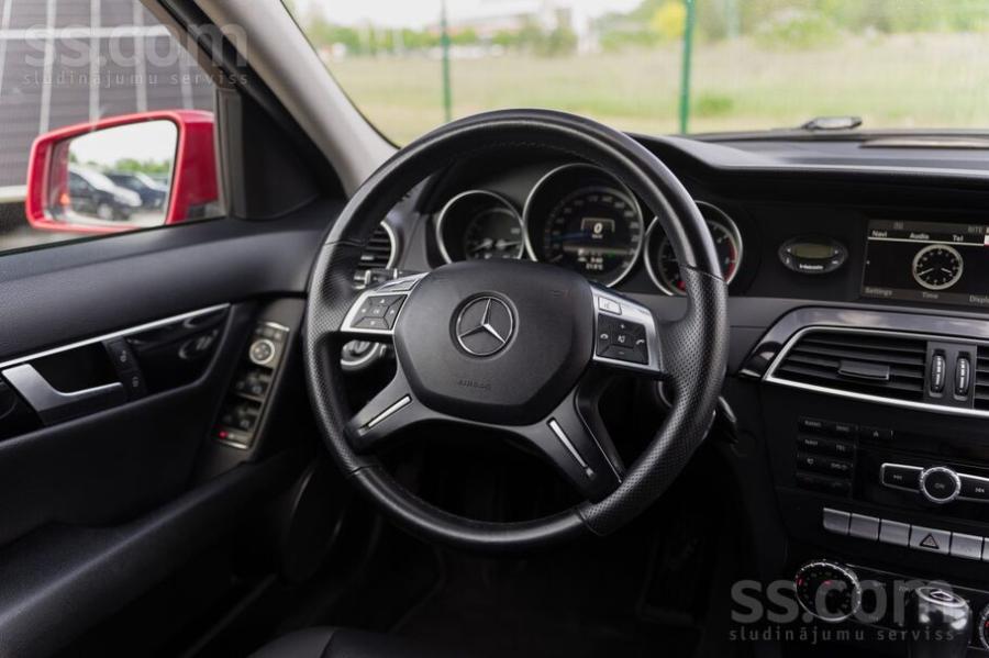 Red Mercedes-Benz c-220 2013 in Riga, with an engine capacity of 2.20 L and mileage of 0 thousand km for 13400 €, photo 12 on AUTOMOTO.COM.LV