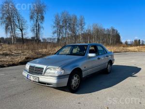 Mercedes-Benz c-220 1995 Aizkraukle, ar dzinēja tilpumu 2.20 L un nobraukumu 153 tūkst. km par 1950 €, foto  vietnē AUTOMOTO.COM.LV