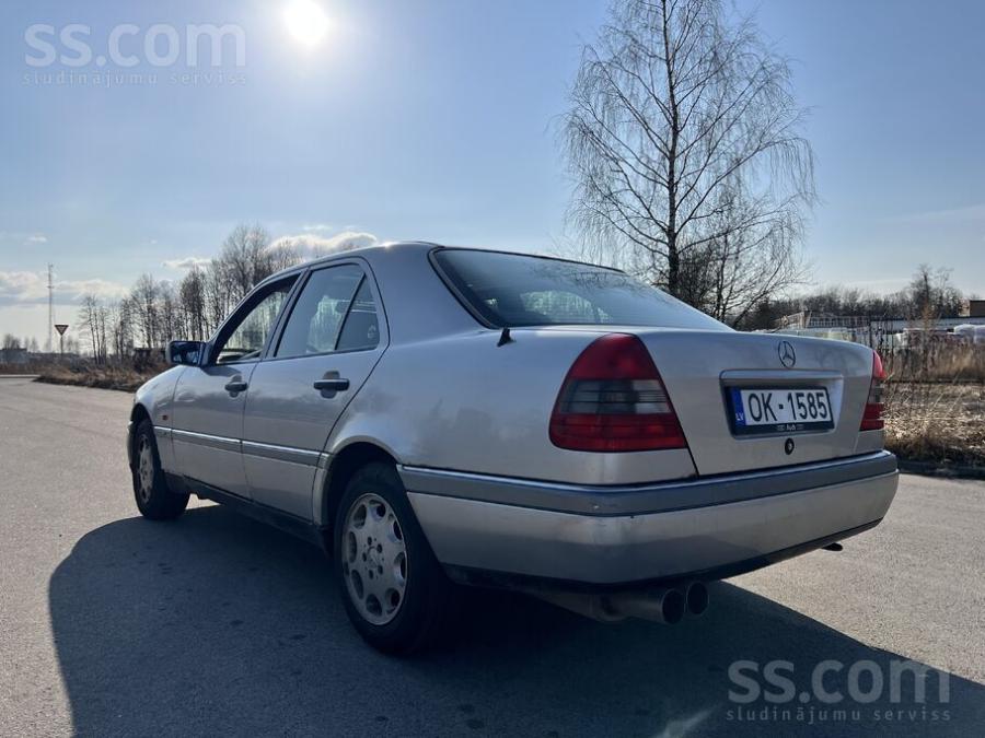 Mercedes-Benz c-220 1995 Aizkraukle, ar dzinēja tilpumu 2.20 L un nobraukumu 153 tūkst. km par 1950 €, foto 5 vietnē AUTOMOTO.COM.LV