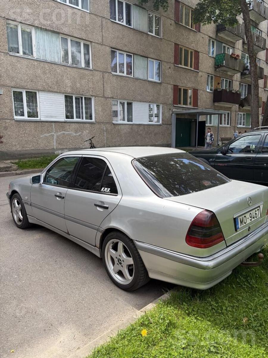 Мерседес Ц 220 1998 в Екабпилс, объемом двигателя 2.20 л и пробегом 290 тыс. км за 2300 €, фото 3 на AUTOMOTO.COM.LV