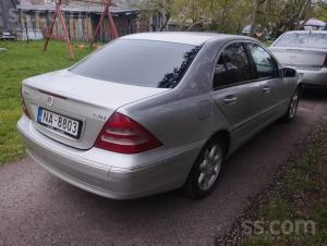 Mercedes-Benz c-220 2002 in Jurmala, with an engine capacity of 2.20 L and mileage of 281 thousand km for 1700 €, photo 1 on AUTOMOTO.COM.LV