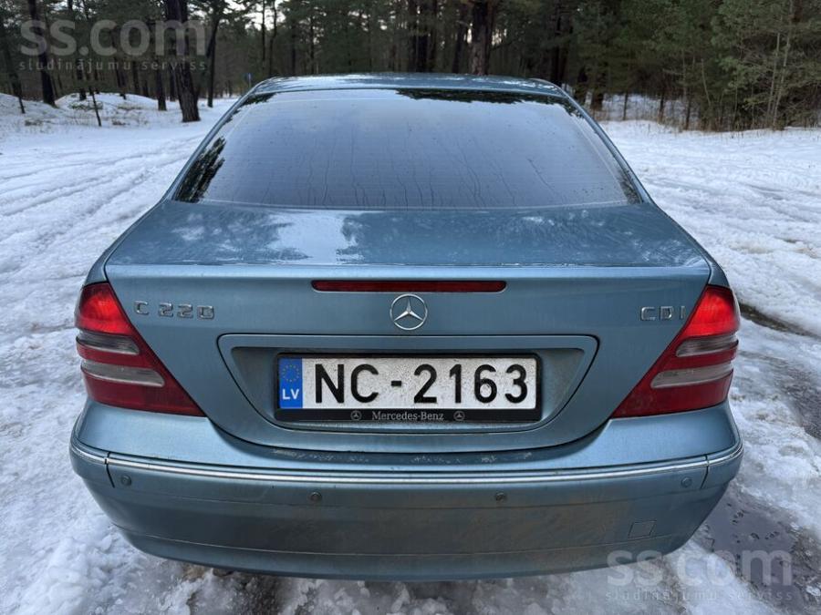 Mercedes-Benz c-220 2003 Liepāja, ar dzinēja tilpumu 2.20 L un nobraukumu 382 tūkst. km par 1350 €, foto 4 vietnē AUTOMOTO.COM.LV