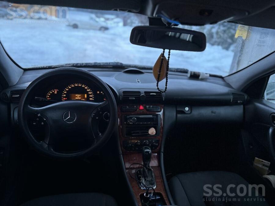 Mercedes-Benz c-220 2003 Preiļi, ar dzinēja tilpumu 2.20 L un nobraukumu 353 tūkst. km par 1100 €, foto 6 vietnē AUTOMOTO.COM.LV