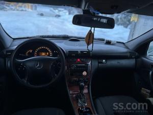 Mercedes-Benz c-220 2003 Preiļi, ar dzinēja tilpumu 2.20 L un nobraukumu 359 tūkst. km par 1000 €, foto 6 vietnē AUTOMOTO.COM.LV