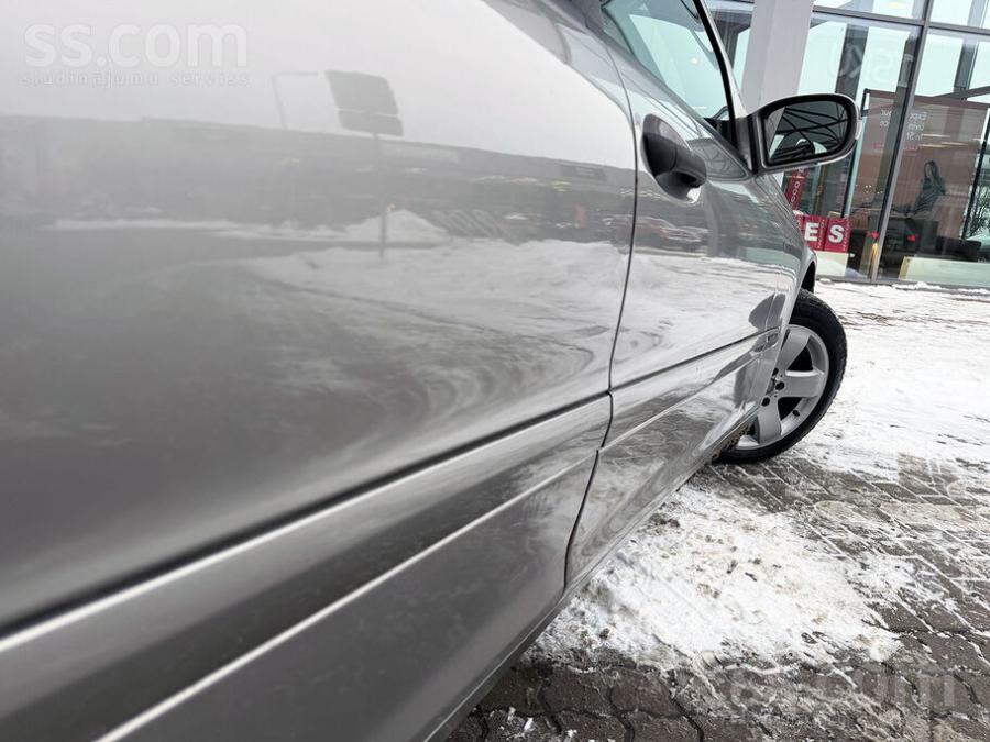 Mercedes-Benz c-220 2003 Rīga, ar dzinēja tilpumu 2.20 L un nobraukumu 319 tūkst. km par 1890 €, foto 6 vietnē AUTOMOTO.COM.LV