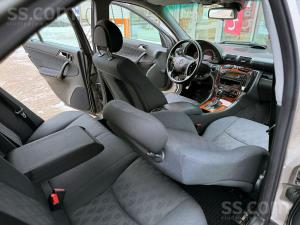 Mercedes-Benz c-220 2003 Rīga, ar dzinēja tilpumu 2.20 L un nobraukumu 319 tūkst. km par 1890 €, foto 10 vietnē AUTOMOTO.COM.LV