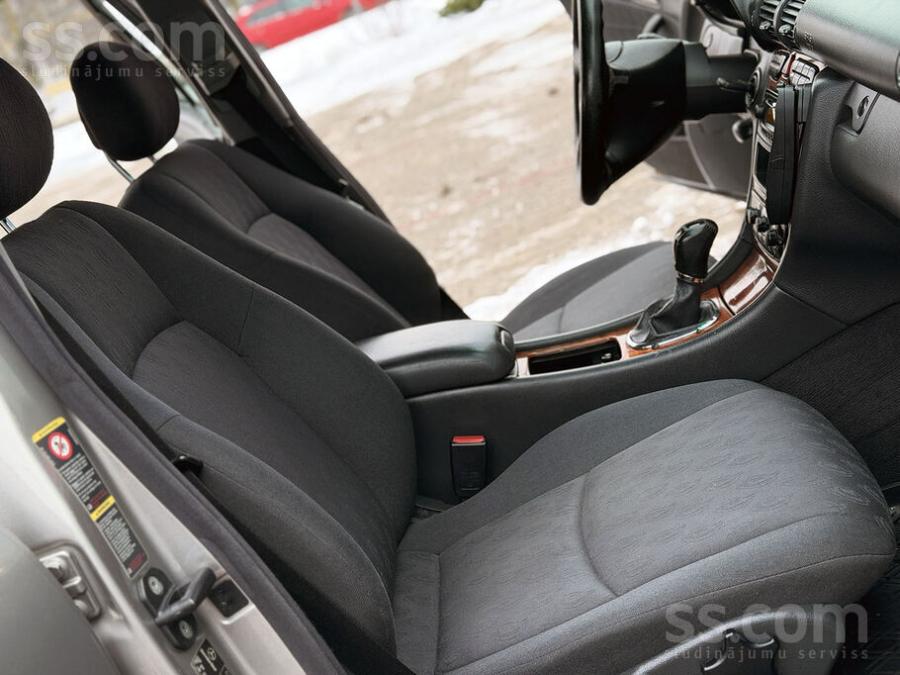 Mercedes-Benz c-220 2003 Rīga, ar dzinēja tilpumu 2.20 L un nobraukumu 319 tūkst. km par 1890 €, foto 14 vietnē AUTOMOTO.COM.LV