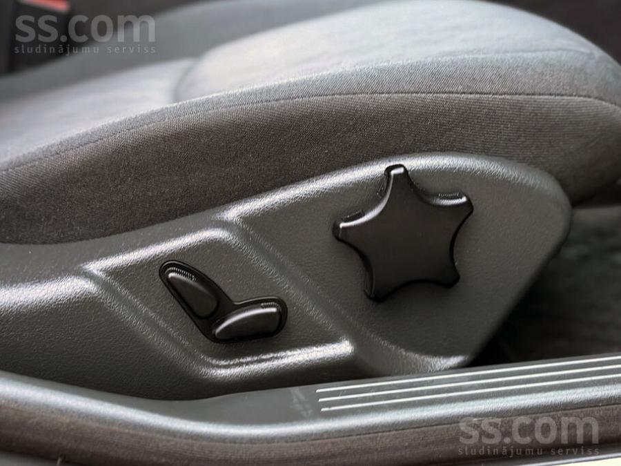 Mercedes-Benz c-220 2003 Rīga, ar dzinēja tilpumu 2.20 L un nobraukumu 319 tūkst. km par 1890 €, foto 15 vietnē AUTOMOTO.COM.LV