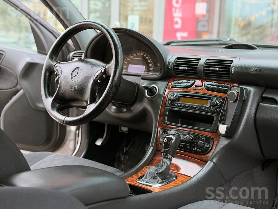 Mercedes-Benz c-220 2003 Rīga, ar dzinēja tilpumu 2.20 L un nobraukumu 319 tūkst. km par 1890 €, foto 17 vietnē AUTOMOTO.COM.LV