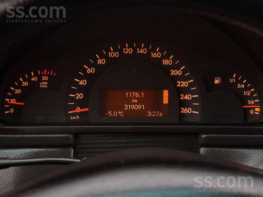 Mercedes-Benz c-220 2003 Rīga, ar dzinēja tilpumu 2.20 L un nobraukumu 319 tūkst. km par 1890 €, foto 19 vietnē AUTOMOTO.COM.LV