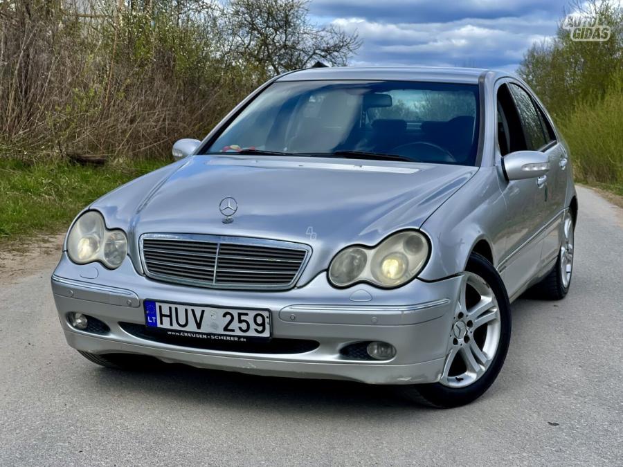 Mercedes-Benz c-220 2003 in Vilnius, with an engine capacity of 2.20 L and mileage of 350 thousand km for 900 €, photo 3 on AUTOMOTO.COM.LV