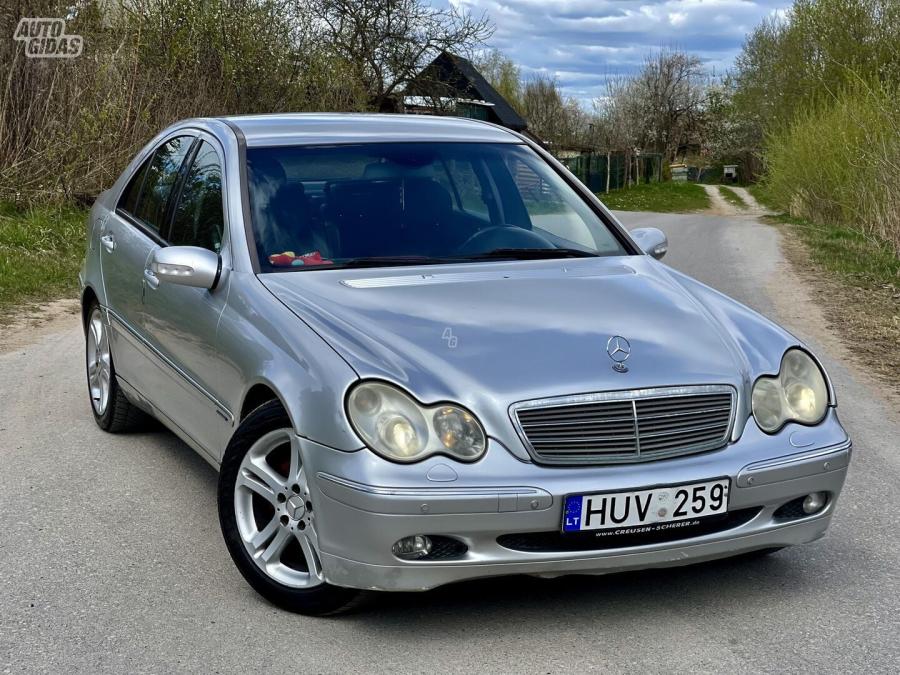 Mercedes-Benz c-220 2003 in Vilnius, with an engine capacity of 2.20 L and mileage of 350 thousand km for 900 €, photo 18 on AUTOMOTO.COM.LV