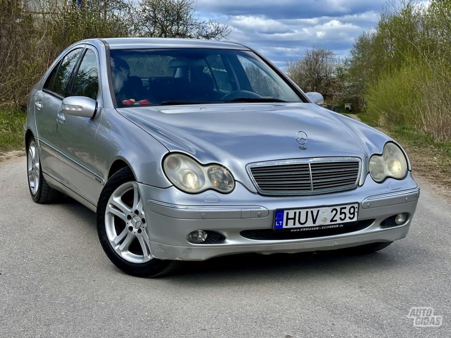 Mercedes-Benz c-220 2003 in Vilnius, with an engine capacity of 2.20 L and mileage of 350 thousand km for 900 €, photo 19 on AUTOMOTO.COM.LV