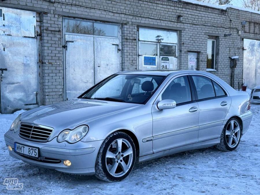 Mercedes-Benz c-220 2004 in Silute, with an engine capacity of 2.10 L and mileage of 360 thousand km for 1499 €, photo 1 on AUTOMOTO.COM.LV