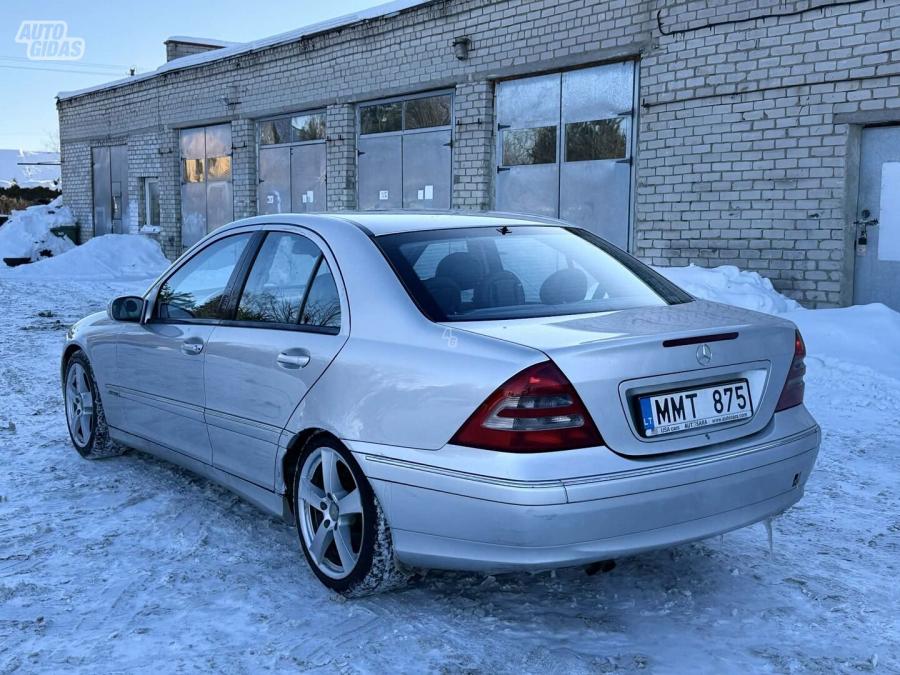 Mercedes-Benz c-220 2004 in Silute, with an engine capacity of 2.10 L and mileage of 360 thousand km for 1499 €, photo 6 on AUTOMOTO.COM.LV