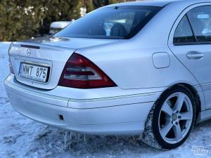 Mercedes-Benz c-220 2004 in Silute, with an engine capacity of 2.10 L and mileage of 360 thousand km for 1499 €, photo 9 on AUTOMOTO.COM.LV