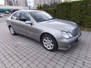 Mercedes-Benz c-220 2004 in Kaunas, with an engine capacity of 2.20 L and mileage of 327 thousand km for 1700 €, photo 7 on AUTOMOTO.COM.LV