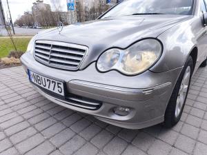 Mercedes-Benz c-220 2004 in Kaunas, with an engine capacity of 2.20 L and mileage of 327 thousand km for 1700 €, photo 9 on AUTOMOTO.COM.LV