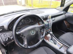 Mercedes-Benz c-220 2004 in Kaunas, with an engine capacity of 2.20 L and mileage of 327 thousand km for 1700 €, photo 19 on AUTOMOTO.COM.LV
