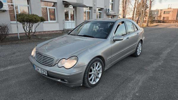 Mercedes-Benz c-220 2004 in Kretinga, with an engine capacity of 2.20 L and mileage of 360 thousand km for 1100 €, photo 1 on AUTOMOTO.COM.LV