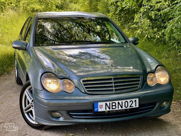 Mercedes-Benz c-220 2004 Viļņa, ar dzinēja tilpumu 2.20 L un nobraukumu 330 tūkst. km par 2200 €, foto 3 vietnē AUTOMOTO.COM.LV
