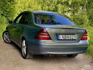 Mercedes-Benz c-220 2004 Viļņa, ar dzinēja tilpumu 2.20 L un nobraukumu 330 tūkst. km par 2200 €, foto 14 vietnē AUTOMOTO.COM.LV