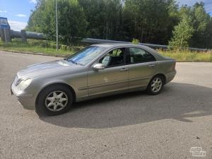 Mercedes-Benz c-220 2004 Visaginas, ar dzinēja tilpumu 2.20 L un nobraukumu 444 tūkst. km par 1350 €, foto  vietnē AUTOMOTO.COM.LV