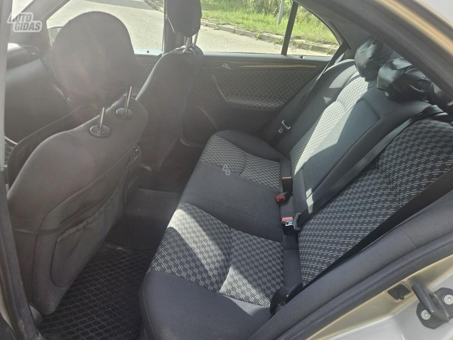 Mercedes-Benz c-220 2004 Visaginas, ar dzinēja tilpumu 2.20 L un nobraukumu 444 tūkst. km par 1350 €, foto 14 vietnē AUTOMOTO.COM.LV