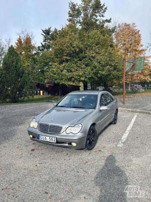 Mercedes-Benz c-220 2004 Joniškis, ar dzinēja tilpumu 2.20 L un nobraukumu 360 tūkst. km par 1550 €, foto 13 vietnē AUTOMOTO.COM.LV