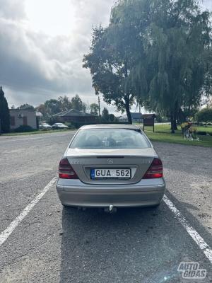 Mercedes-Benz c-220 2004 Joniškis, ar dzinēja tilpumu 2.20 L un nobraukumu 360 tūkst. km par 1550 €, foto 6 vietnē AUTOMOTO.COM.LV