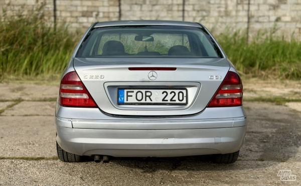 Mercedes-Benz c-220 2005 Kauņa, ar dzinēja tilpumu 2.20 L un nobraukumu 412 tūkst. km par 1250 €, foto 7 vietnē AUTOMOTO.COM.LV